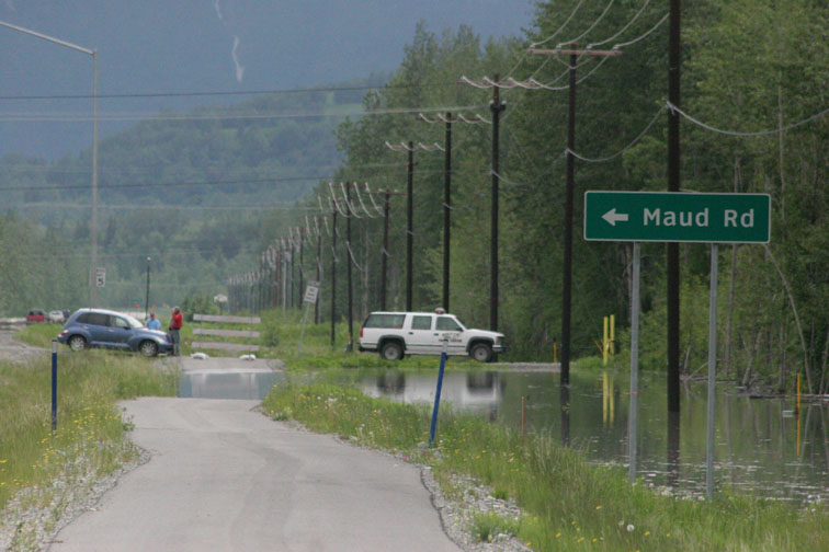 Warm weather, rain fuel flooding along Mat River | Local News Stories ...