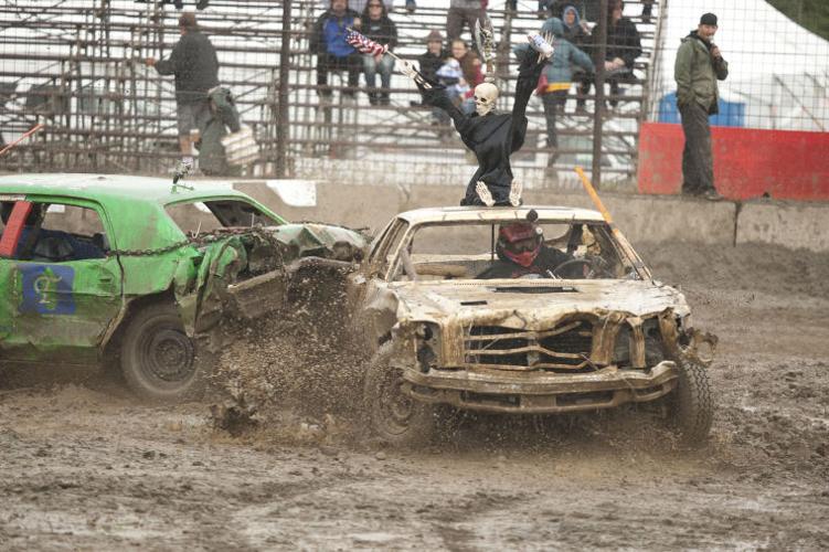 Photos: Alaska State Fair Demolition Derby | Featured | frontiersman.com