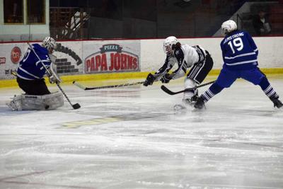 Moose skaters fall in overtime | Local Sports News | frontiersman.com
