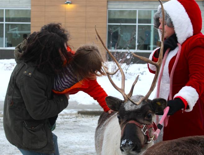 Santa, reindeer and Grinch come out for Christmas fun | Valley Life ...