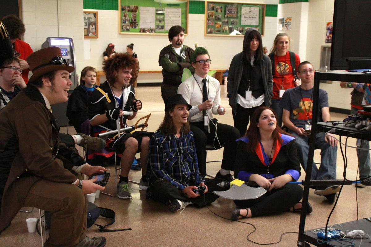 'Geeks' steal the show | Local News Stories | frontiersman.com
