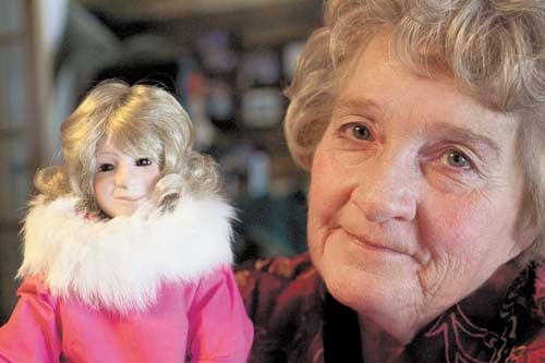 DeeDee Jonrowe is latest subject for Iditarod doll-maker | Valley Life ...