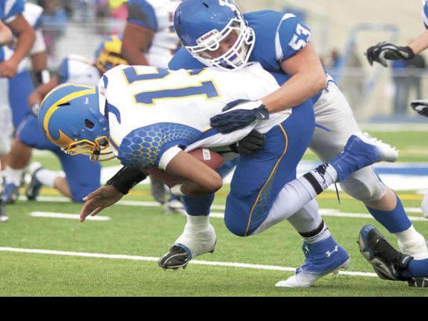 Moose welcome Outside opponent to Machetanz Field for first time ...