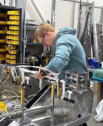 'They’re building confidence while building a plane that’s going to fly ...