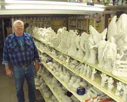 Ceramic shop attracts crafty people | | frontiersman.com