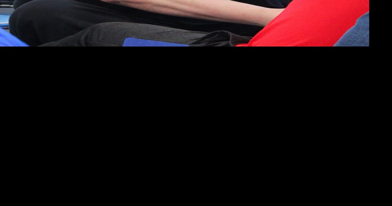 Dene Games Finger Pull: A test of agility, strength and resistance to ...