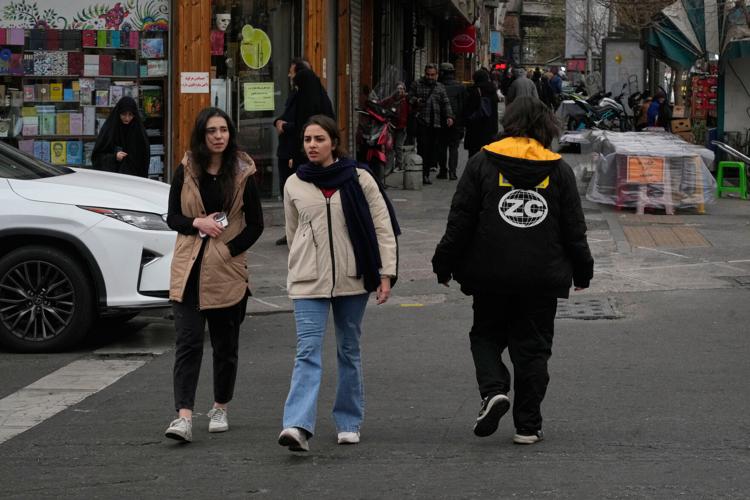 US warns Iran that 'all options are on the table' in emergency UN ...