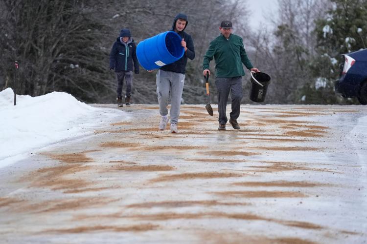 A bomb cyclone brings blizzards to the Midwest before turning east ...
