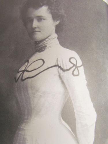 Who is Lillian the Librarian? | News | gainesvilleregister.com