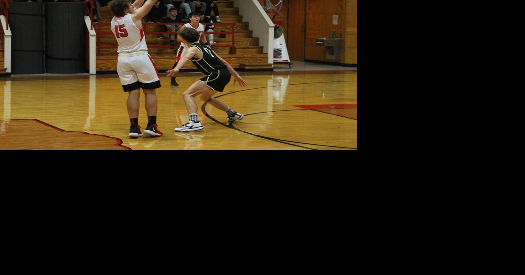 Muenster edges out Henrietta | Sports | gainesvilleregister.com