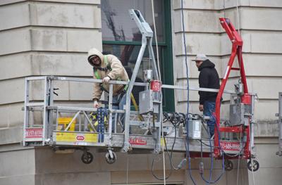 PHOTO: Masonry maintenance | Local News | gainesvilleregister.com