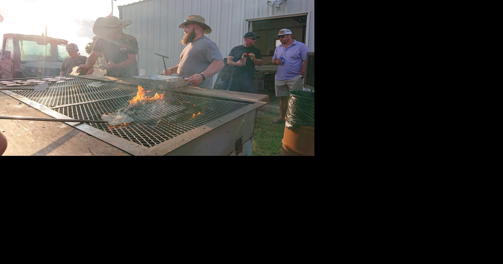 Photo: Independence Day cookout | News | gainesvilleregister.com
