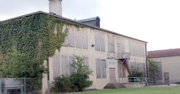 New owners sought for vacant J.M. Lindsay building | Local News ...
