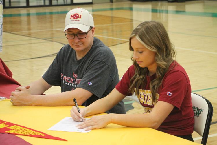 Gattenby hurdling toward MSU | Sports | gainesvilleregister.com