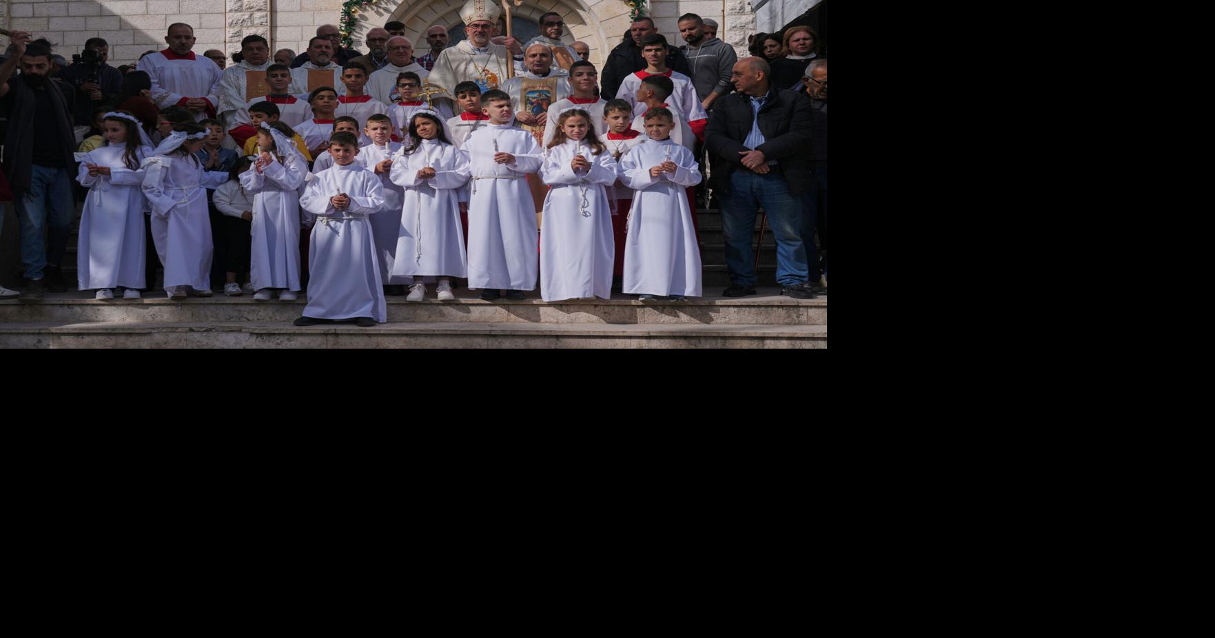 Gaza's tiny Christian community tries to capture the holiday spirit ...