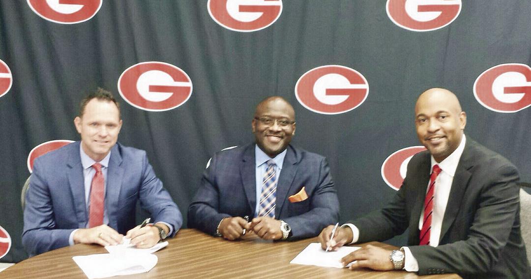 School board hires new superintendent | Local News ...