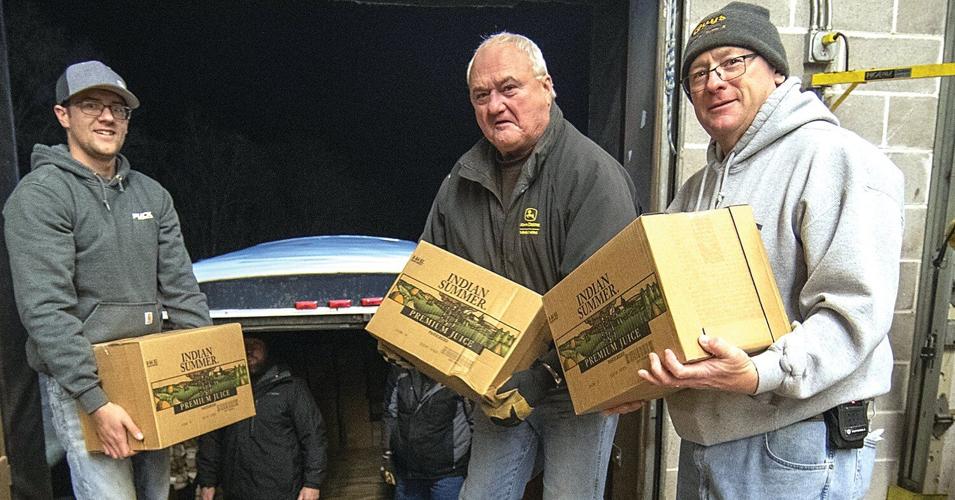Galena Elks load up on food for annual Christmas basket program | Local ...