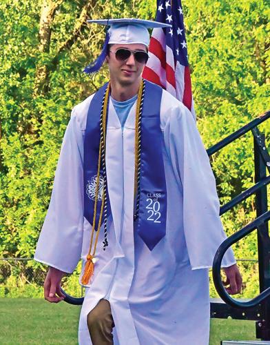 Celebrating in East Dubuque | School News | galenagazette.com