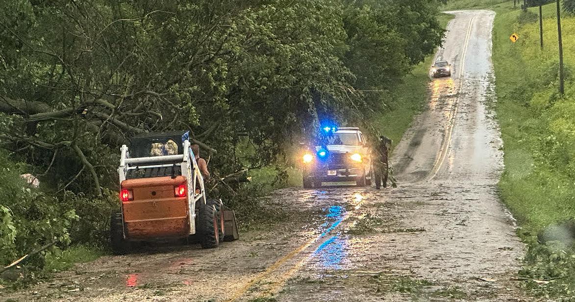 Storms cause downed trees, outages | Meteorology | galenagazette.com