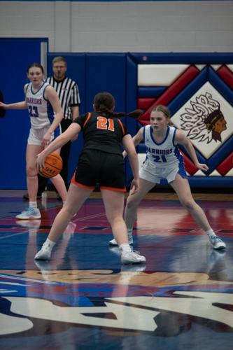 East Dubuque downs Warren | Sports | galenagazette.com