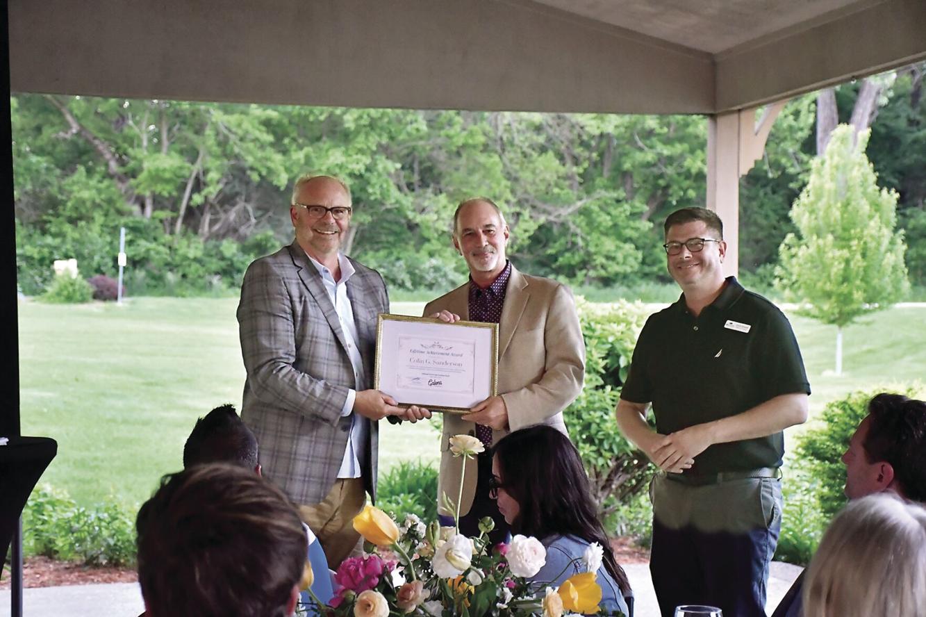 Colin Sanderson | | galenagazette.com