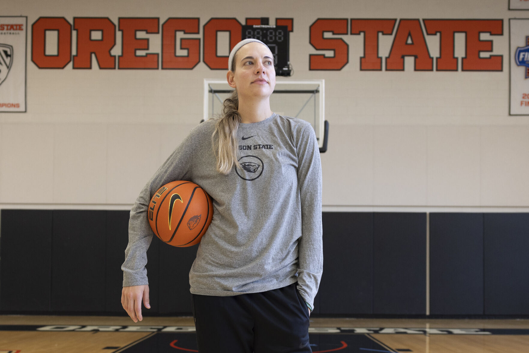 Rueck's best coaching job leads Beavers back to NCAA tourney