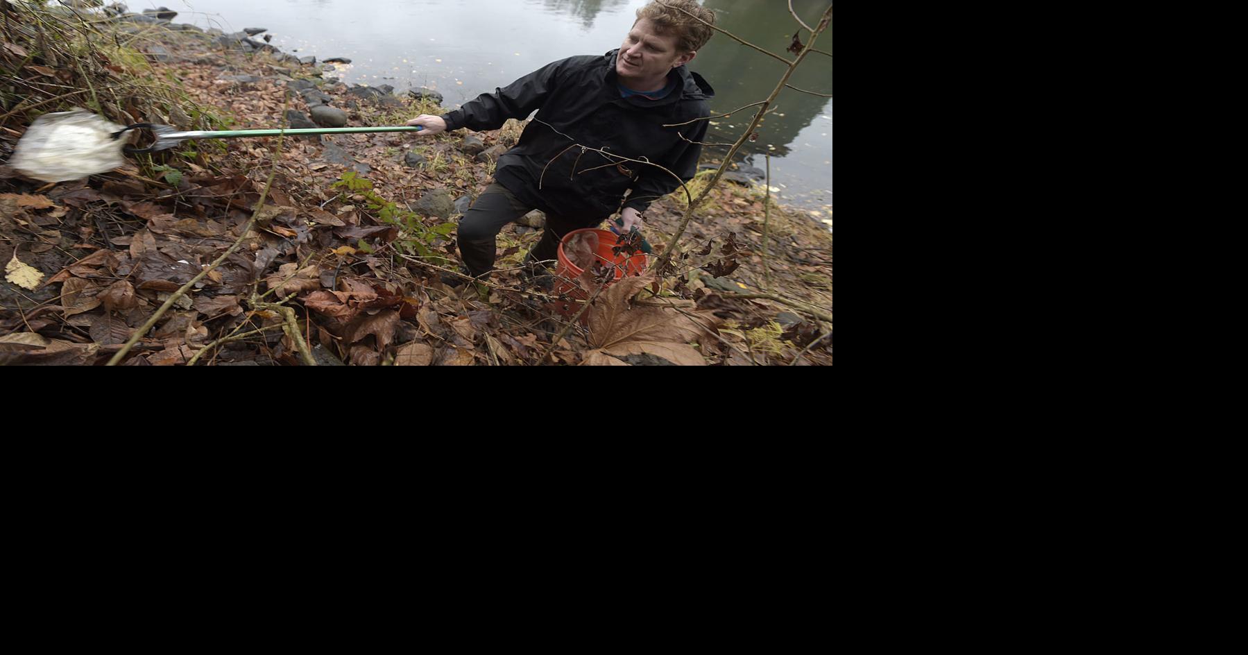 Story Next Door: Albany's Trashman shows the virtues of cleanliness