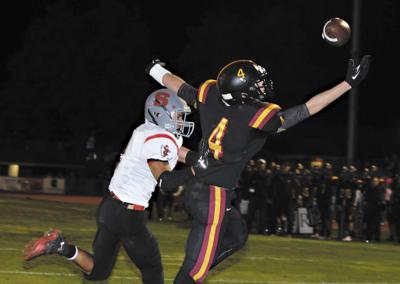 Prep football: Crescent Valley crushes South Albany on senior night