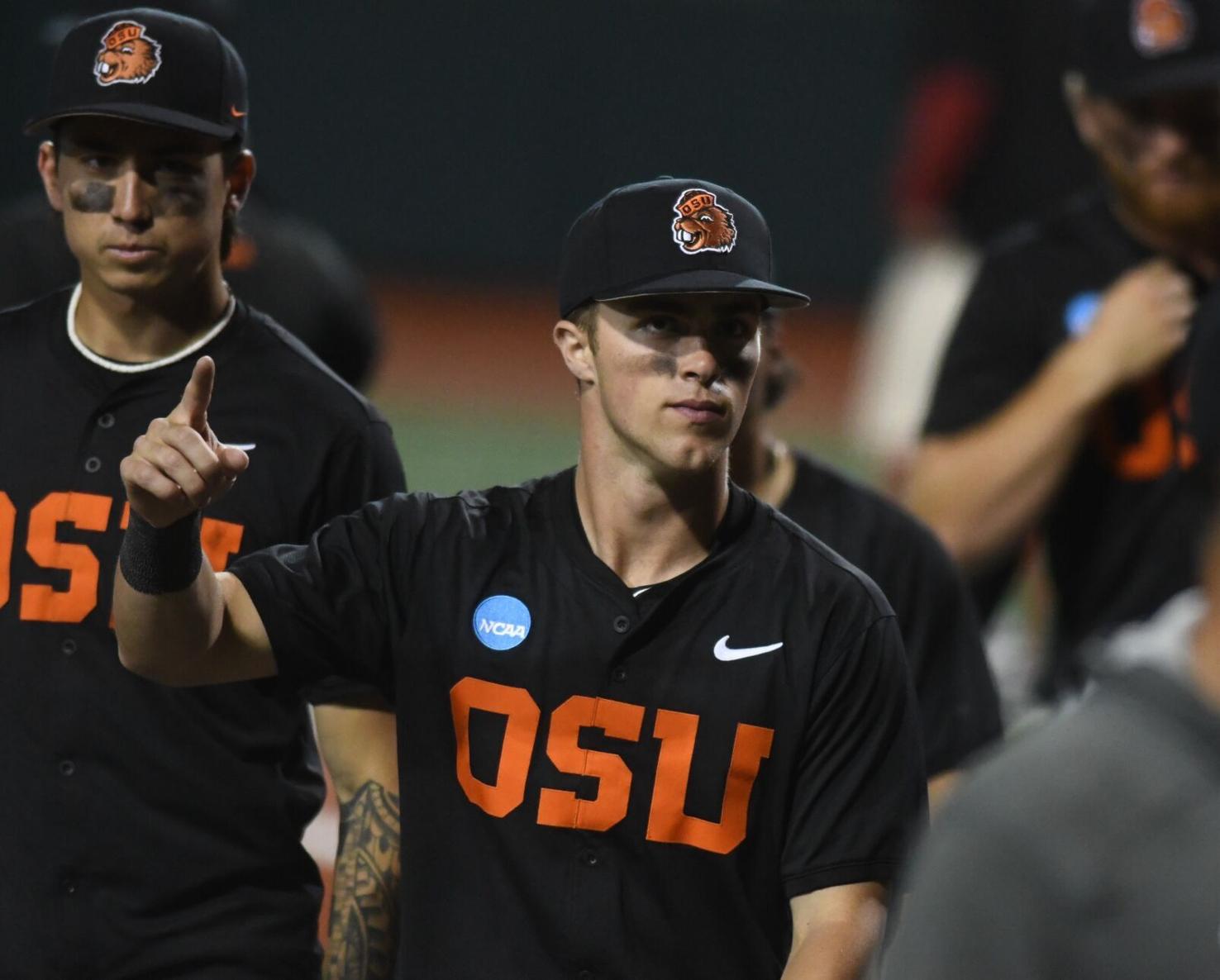 Oregon State stays alive with dominant Sunday