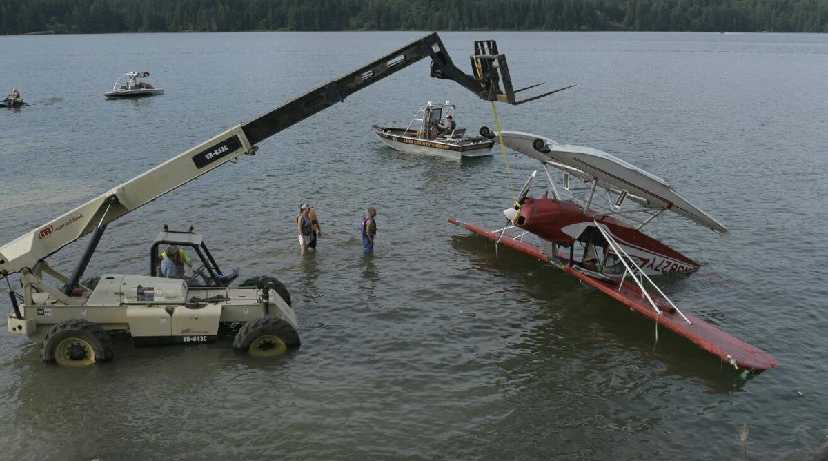 Plane overturns on Foster Reservoir; no injuries reported | News ...