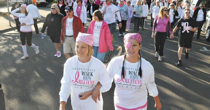 Walk for the Cause/Run for a Life attracts more than 1,000 people