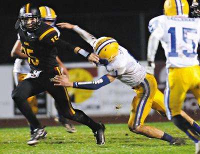 Prep football: Crescent Valley hopes turf helps against Wilson