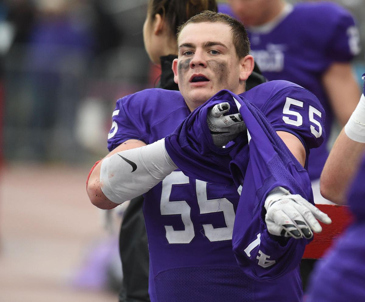 College football: Versatile Hoff sparks Linfield's return to the ...