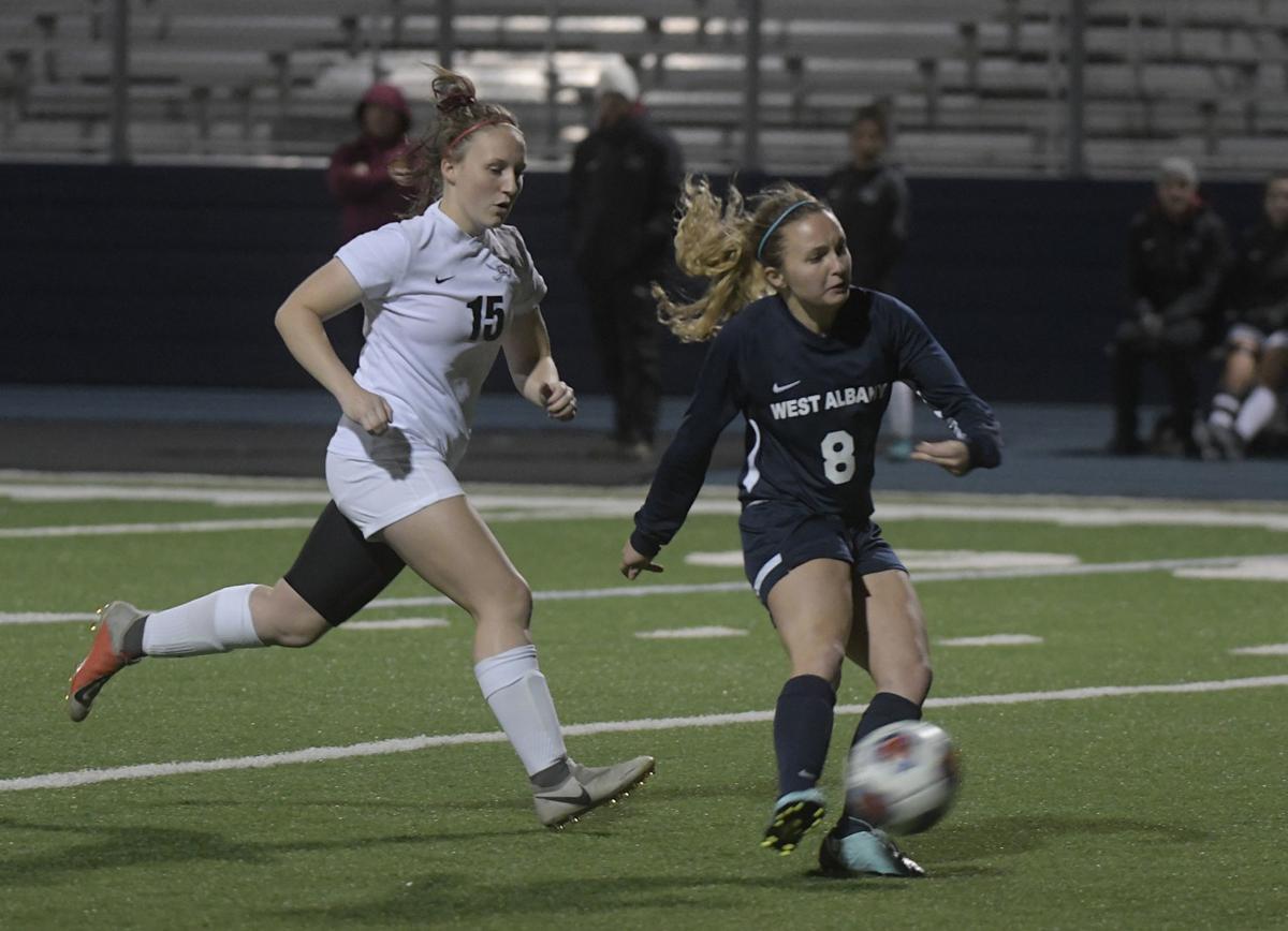 Prep girls soccer: Crescent Valley's Claire Macy is MWC player of the year