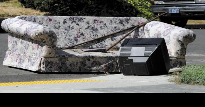 Couch Patrol takes to Corvallis streets