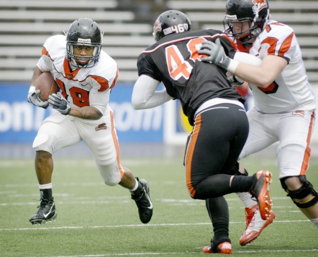 Running backs make their pitch in Oregon State's spring game