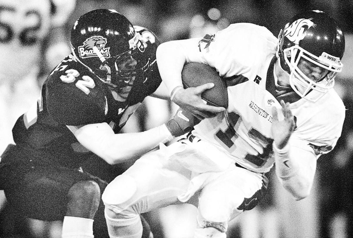 2000 flashback: Beavers dominate Cougars with defense | Football ...