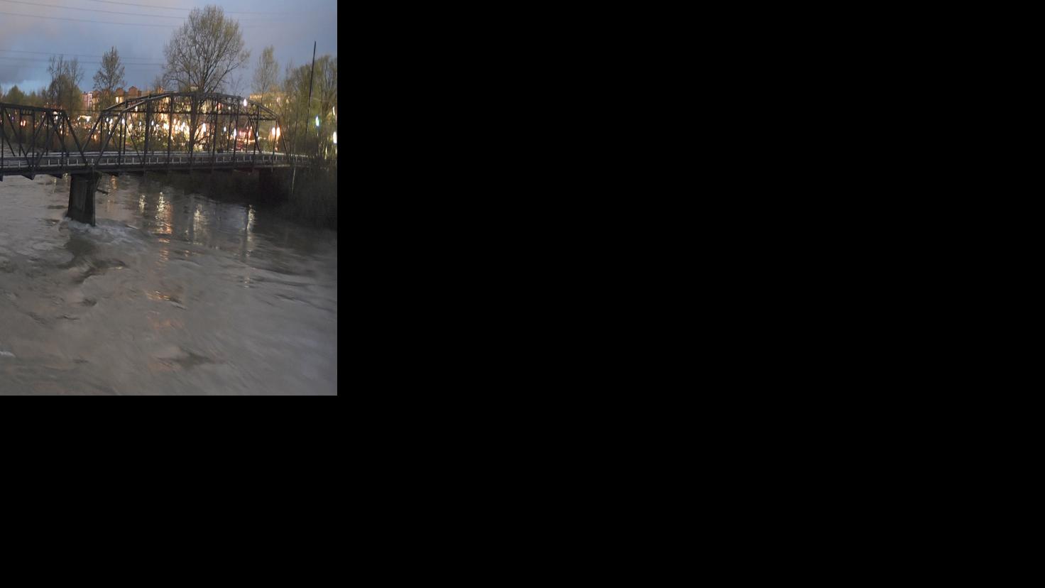 Public airs views on Van Buren Bridge