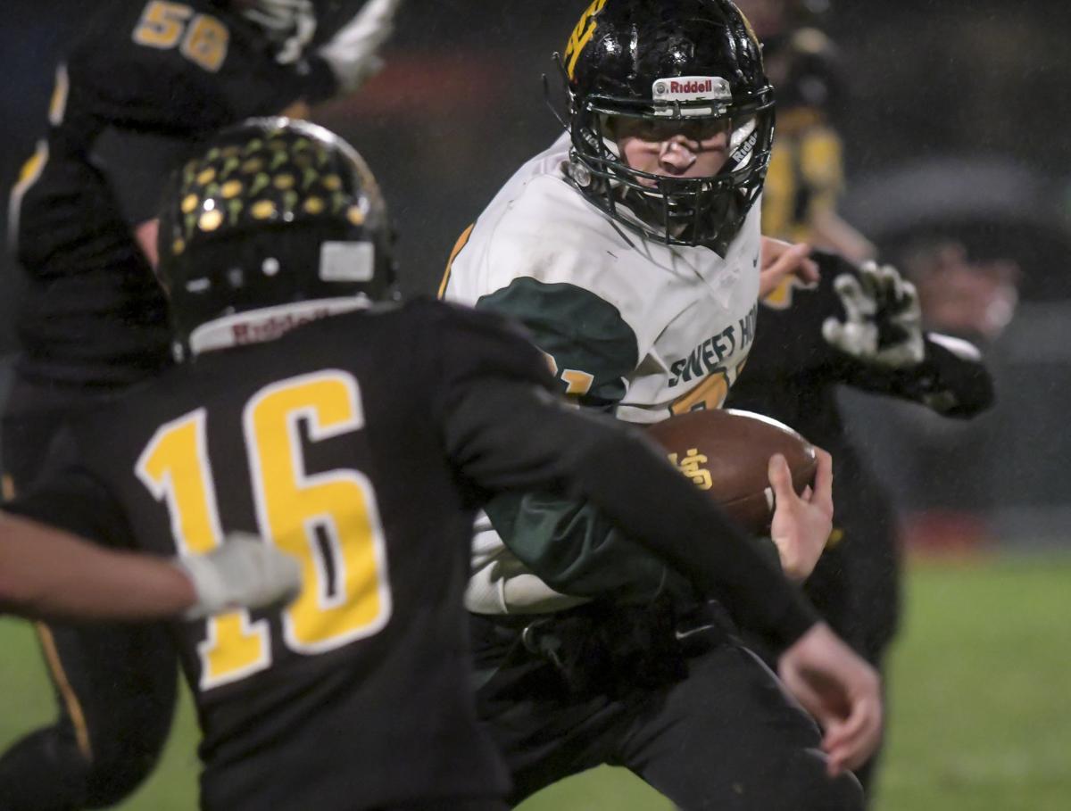 Prep football: Sweet Home defeats Philomath | High School ...