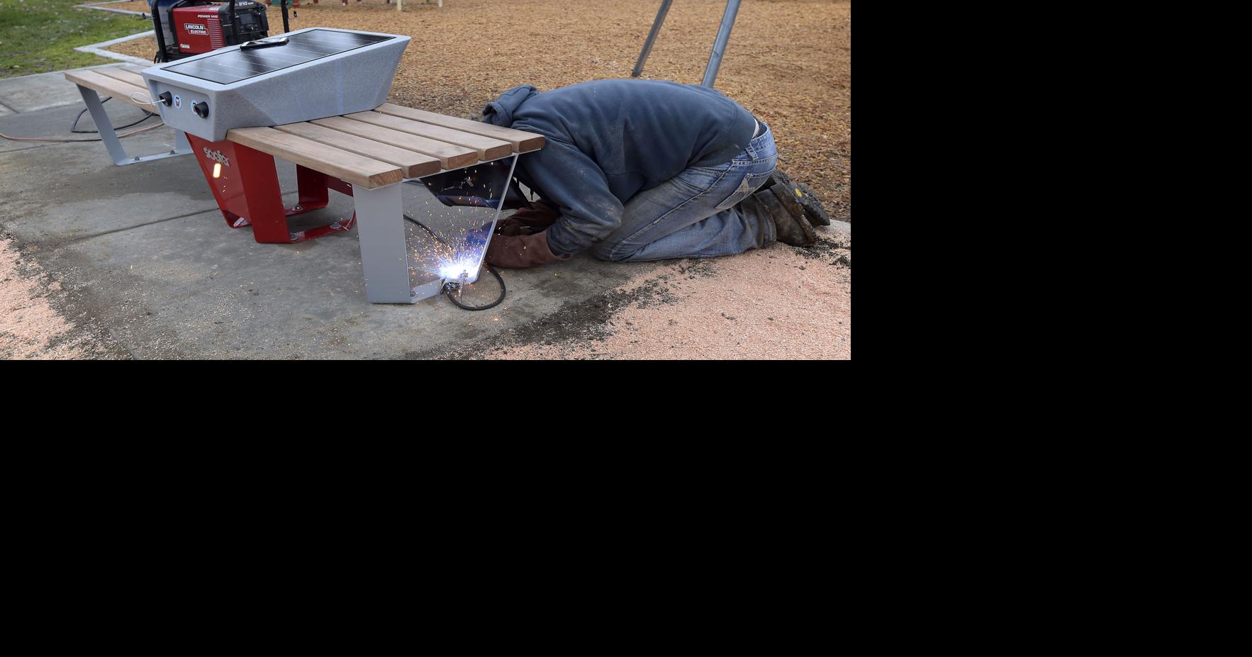 High-tech bench added to Franklin Park