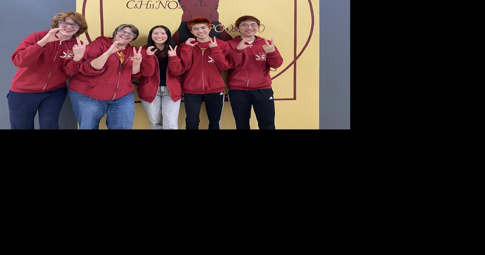 Crescent Valley robotics team headed to world championships