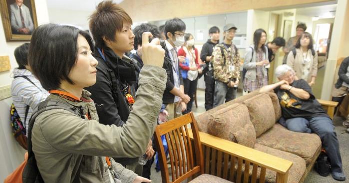 Japanese students gain inspiration from Pastega House