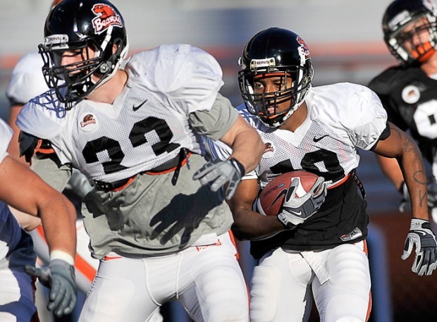 Darkins embraces new role as Oregon State's fullback
