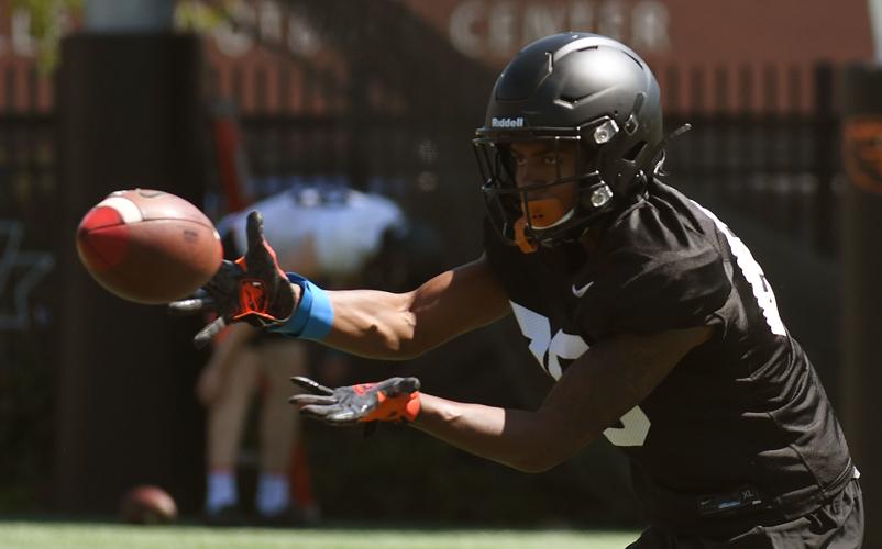 OSU football: Versatile tight end group looks to make bigger impact ...