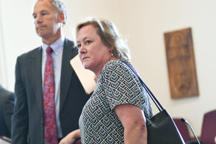 Former Corvallis attorney charged with theft makes first court appearance