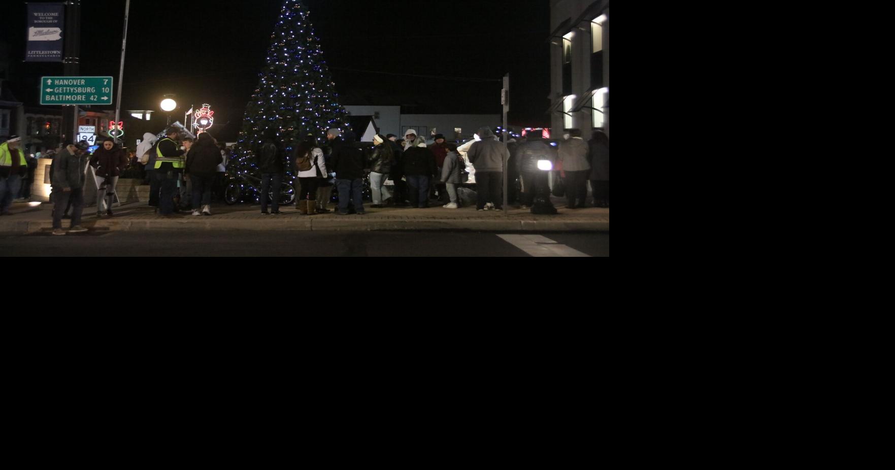 Lighting the Littlestown Christmas tree | Local News | gettysburgtimes.com