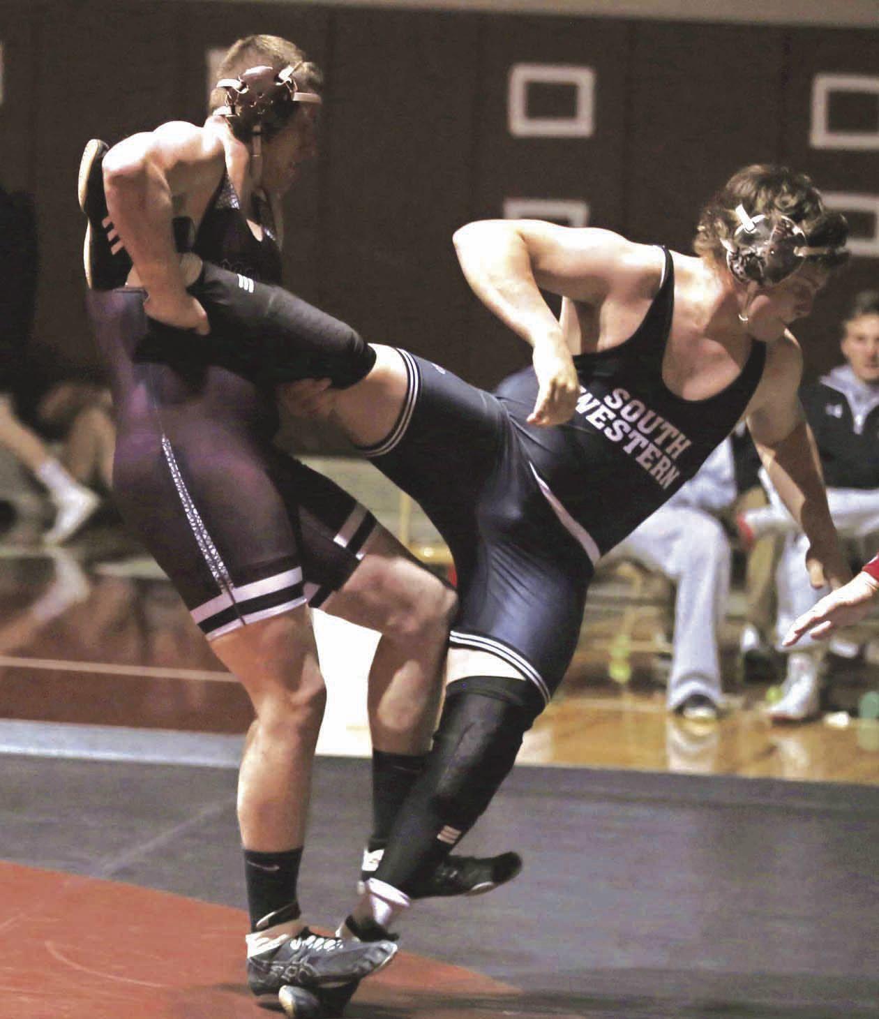Warrior wrestling team on familiar ground, hunting for wins | High ...