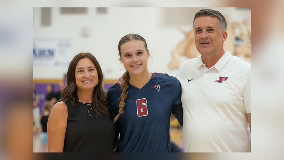 Avery Burks embraces bond with athletic director mom | Sports ...