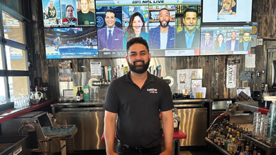 Gilbert restaurateur marks anniversary | Business | gilbertsunnews.com