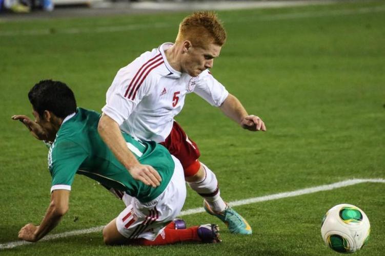 Mexico and Denmark play to 1-1 tie | Sports | glendalestar.com